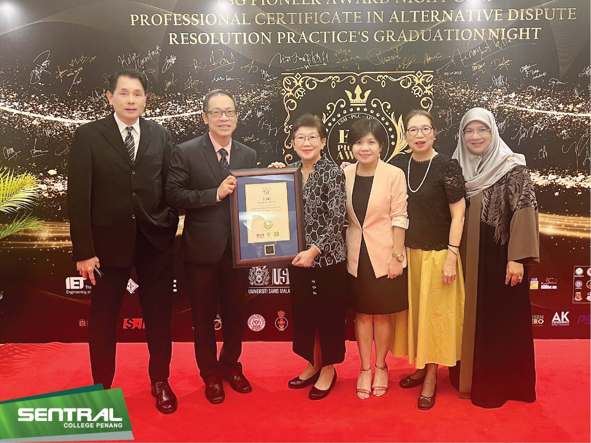 ESG Pioneer Award - SENTRAL College Penang